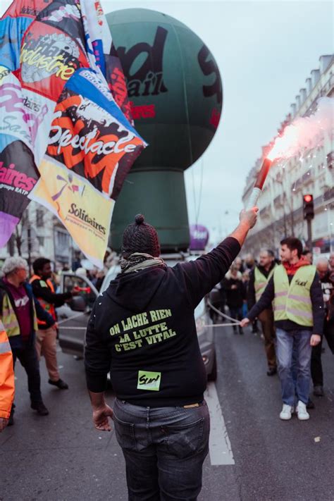 Réforme Des Retraites Les Syndicats Annoncent Une France Bloquée Mardi