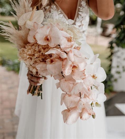 Sitios De Flores Para Bodas De Primavera Frutalmente Nupcial