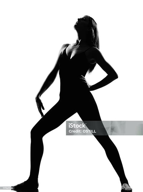 여자 발레 댄서 발레리나 서 있는 자세 가냘픈에 대한 스톡 사진 및 기타 이미지 가냘픈 공연자 귀여운 Istock