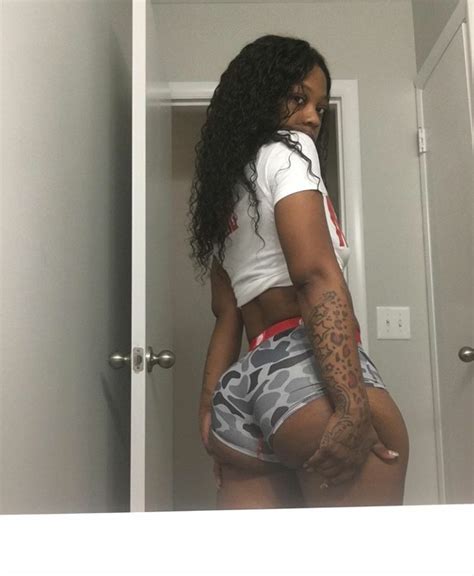 Azz Azz Azz Shesfreaky