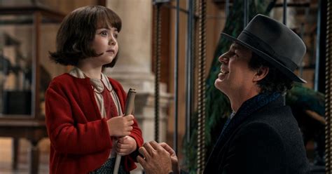 Toute la lumière que nous ne pouvons voir une très belle bande annonce pour la série