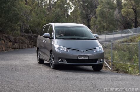 2016 Toyota Tarago V6 Ultima review (video) | PerformanceDrive