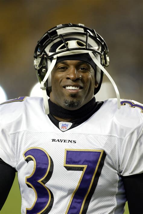 Nfl Legend Deion Sanders To Have Double Surgery On Leg And Foot After