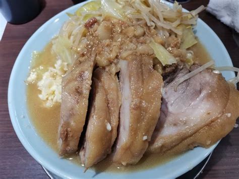 『ブタメン半分小豚4枚200g』ラーメン富士丸 西早稲田店のレビュー ラーメンデータベース