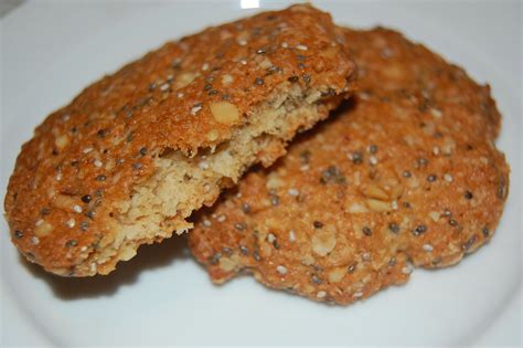 Bolachas De Aveia Mel Coco Nozes E Sementes De Chia