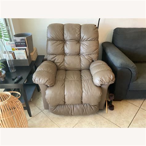 Very Comfortable Recliner Chair Aptdeco