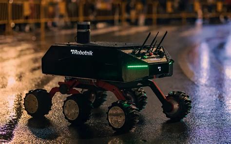 RB VOGUI 6 Mobile Robot For Outdoor Transport Robotnik