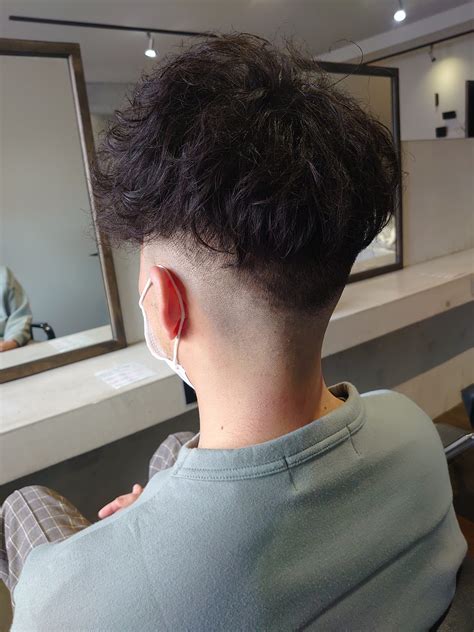 スキンフェード ハードパーマスタイル 池田市石橋の美容室ならヘアサロンsolana（ソラーナ）