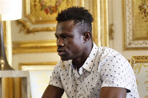 Mamoudou Gassama La Nouvelle Vie Très Médiatique Du Héros