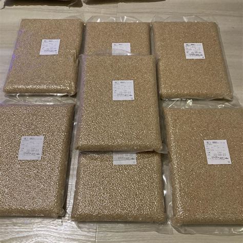 【訳アリ】古古古古米 令和元年産玄米175キロ あきたこまち 真空パック保管品 メルカリ