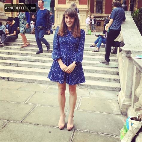 Vikki Stone Feet Aznudefeet