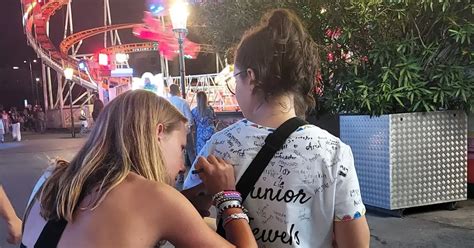 Trotz Absage Des Taylor Swift Konzerts So Feierte Eine Zwölfjährige