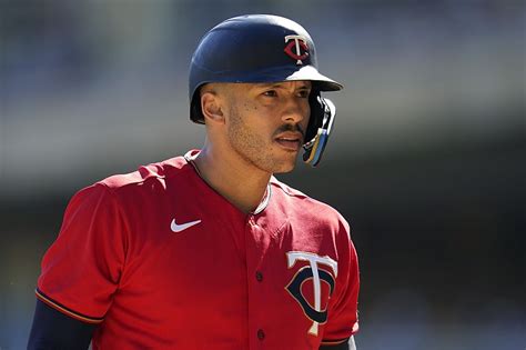 Ap Source Correa Reaches 200 Million 6 Year Deal With Twins