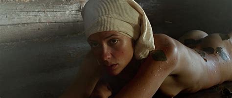 Голая Кристина Асмус в А зори здесь тихие