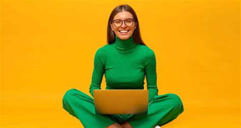 Hotmart qué es y cómo funciona para ganar dinero en el