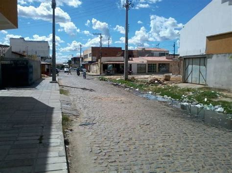 Esgoto Estourado Incomoda Moradores De Rua No Jardim Maravilha Há