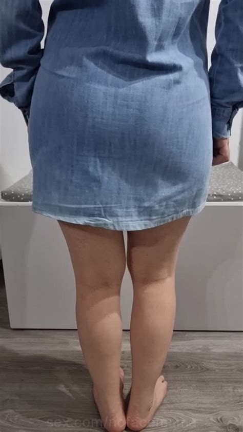 nofacemama quien me ayuda a quitarme la ropa caliente chicasexy culo hot