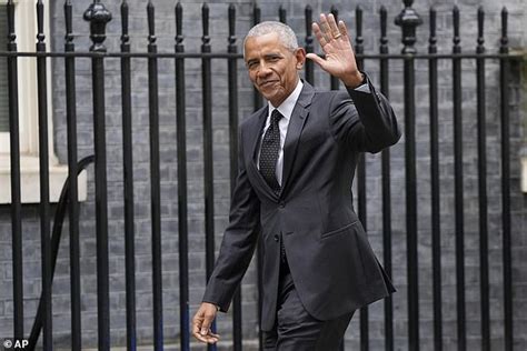 Barack Obama Visits 10 Downing Street For Surprise Talks And Tea With
