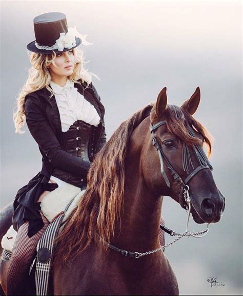 Épinglé Sur Sexy Riders On Saddle