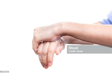 청소 및 명확한 바이러스를 만들기 위해 항균 비누로 손을 씻는다 가정의 방에 대한 스톡 사진 및 기타 이미지 가정의 방 건강관리와 의술 건강한 생활방식 Istock