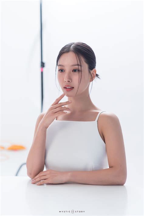 고민시 촬스의 이슈와 유머
