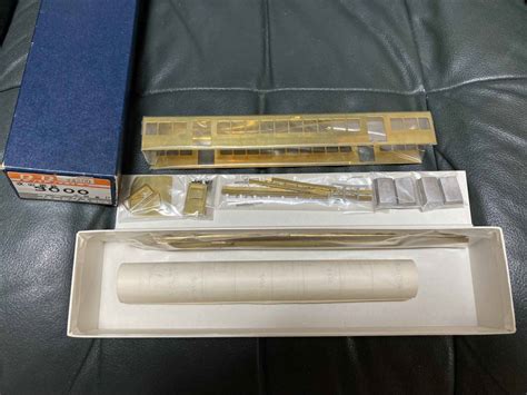 フェニックス模型店 京阪電鉄3000系中間車キット 床下機器付き 2 京都模型 京阪特急3000系アンテナ モデル8 京阪3000用窓枠