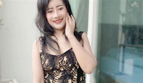 รวมรูปภาพของ เปิดแชท ครูไพบูลย์ ชวน หนูรัตน์ ไปกินข้าว หน้าใหม่สวย