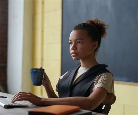 Asynchronous And Synchronous Elearning Learning