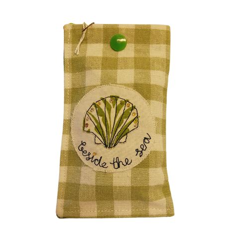 Scallop Shell Travel Sewing Kit
