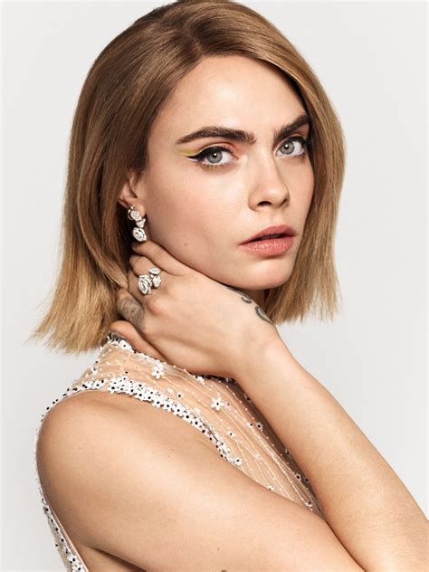 Cara Delevingne Style Clothes Outfits And Fashion CelebMafia