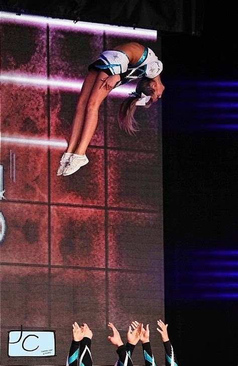 Pin By Violette 💕 On Cheerleading Cheer Routines Cheer Athletics