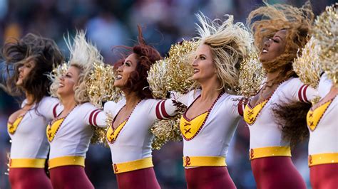 Football Player Fucks Male Cheerleader