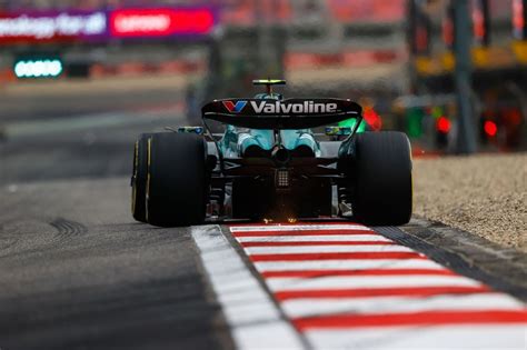 Aston Martin F1 Baalt Van Straffen In China Super Inconsistent