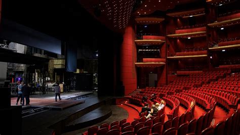 Weekend plin la Teatrul Național I L Caragiale din București