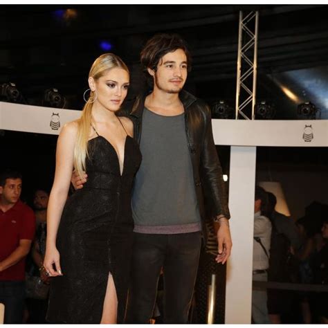 Isabelle Drummond e Tiago Iorc também mexeram as redes sociais após terminarem o namoro