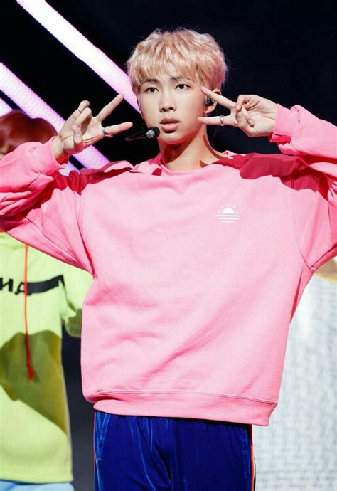 Pin De Minlala Em Rapmon Kim Namjoon Namjoon Monstro Do Rap