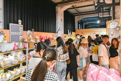 Dtto Friends快閃店：629~98台北松菸正式登場！50款限定商品，必吃大份量雞蛋糕、清爽系冰淇淋！ 2a食旅日記