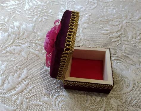 Скринька з вишивкою стрічками — ціна 300 грн у каталозі Скриньки Купити товари для дому та