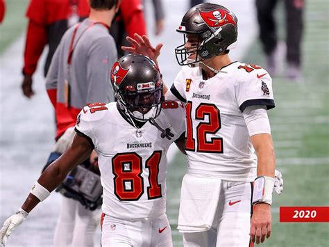 Antonio Brown Shares 2021 Text From Tom Brady Demonstrating Poor