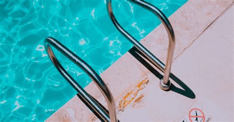 Florida Woman Arrested After Skinny Dipping In Strangers Pool