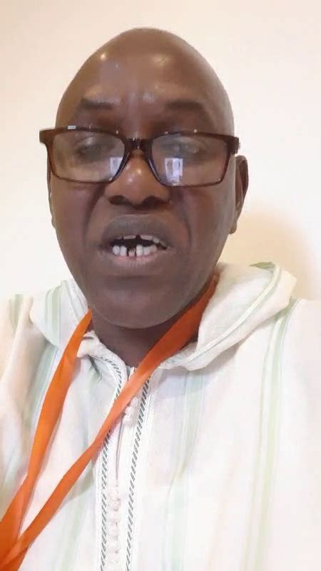Vidéo Le Salut De Lartiste Comédien Samba Ndiaye Soleil Levant Depuis