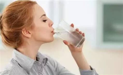 Health Tips Benefits Of Drinking Warm Water Marathi News Health Tips