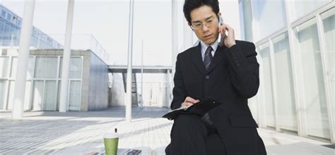 誰でも手軽にできる「スーツ着用後のお手入れ法」 Lidea リディア By Lion