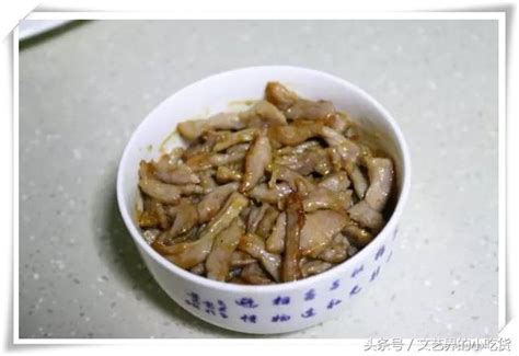 教你做一盤正宗的京醬肉絲簡單易學和飯店大廚比誰做的好花費不到8塊錢 每日頭條