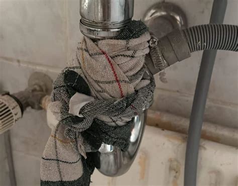Geberit Spülkasten entkalken Anleitung und Tipps Installateur