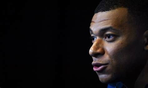 Psg La Grosse Colère De Kylian Mbappé à Propos De Lionel Messi