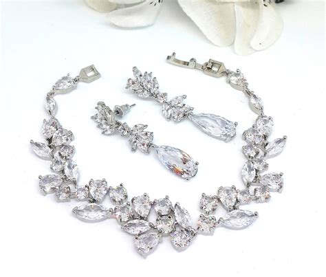 Bridal Earrings Bracelet Set Wedding Jewelry Set Crystal Etsy