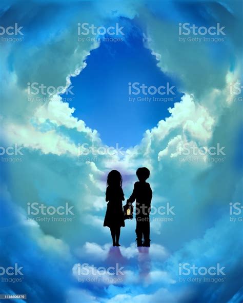 흑백 컷아웃 스타일의 삽화와 하늘로 이어지는 구름 속을 헤매는 램프를 든 형제와 겁에 질린 자매의 판타지 풍경 배경 게이트에 대한 스톡 벡터 아트 및 기타 이미지 Istock