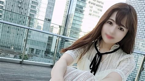 花を愛でる気品あふれる彼女は甘い瞳と声で僕を誘う・・・白い美脚を開脚しびしょ濡れの性器を露わにし快楽をねだるお淑やかな清楚美女に生中出し
