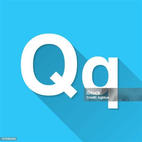 Lettre Q Majuscules Et Minuscules Icône Sur Fond Bleu Flat Design With